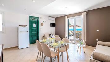 Apartamento, 1 quarto, vista para o jardim | Sala de jantar