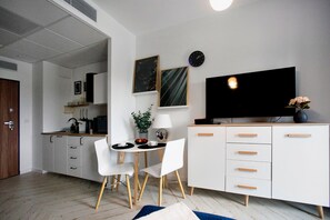 Estúdio empresarial | Área de estar | TV de tela plana