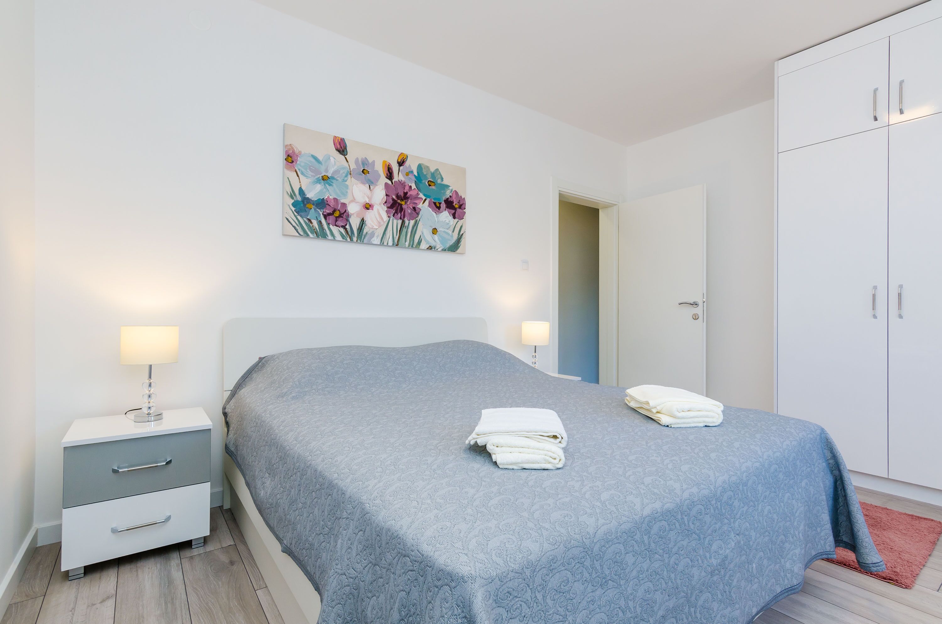 Apartamento (One Bedroom Apartment with Terrace) | 1 quarto, ferros/tábuas de passar roupa, Wi-Fi de cortesia