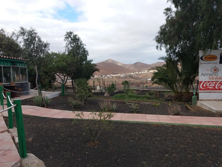 Rustic Home Morro Negro With Pool, Terrace, Shooting Range & Wi-fi; Parking Available, Pets Allowed - アンティグア