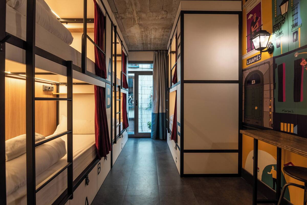 Quartos insonorizados, Wi-fi grátis, roupa de cama fornecida 