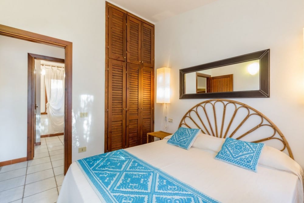 Holiday Apartment Costa Paradiso For 1 - 4 Persons With 2 Bedrooms - Farmhouse - Portobello