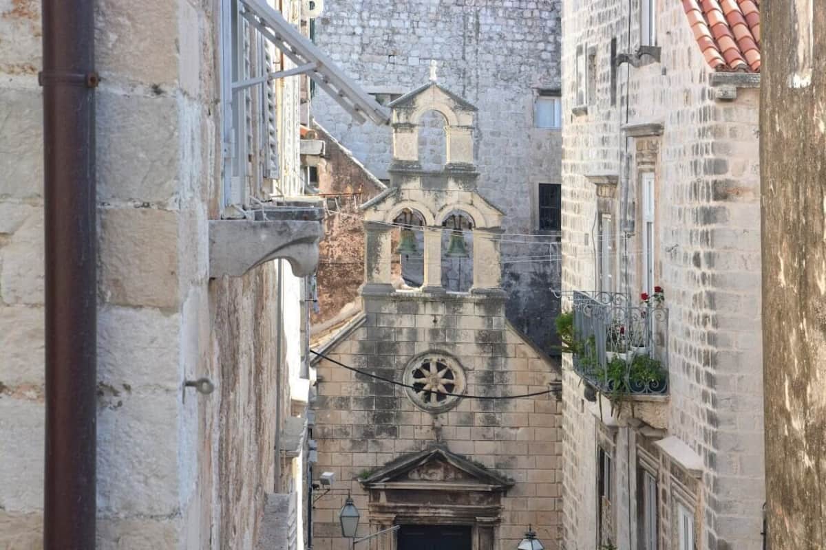Estúdio standard, 1 cama de casal | Vista para a rua