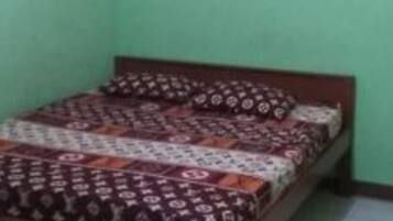 Quarto Duplo Deluxe (With AC) | Wi-fi grátis