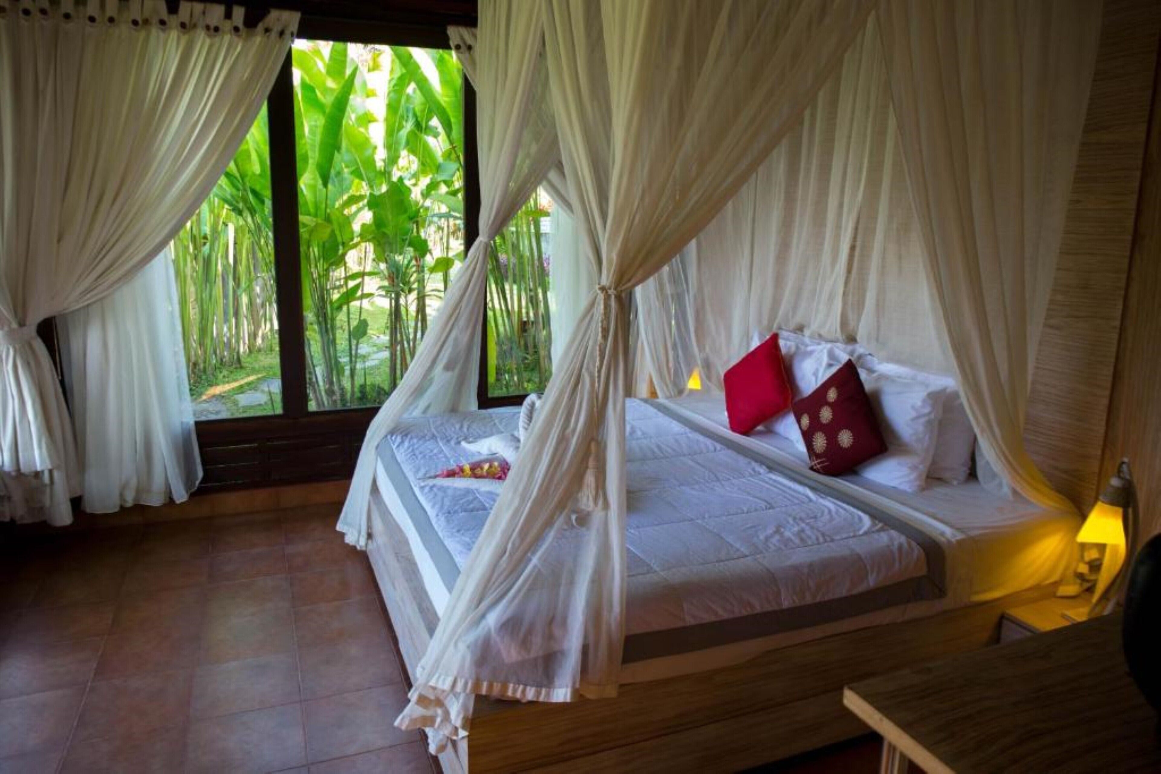 Quarto Deluxe | Minibar, secretária, quartos insonorizados, Wi-fi grátis 