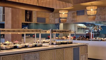 Pequeno-almoço tipo buffet diário incluído