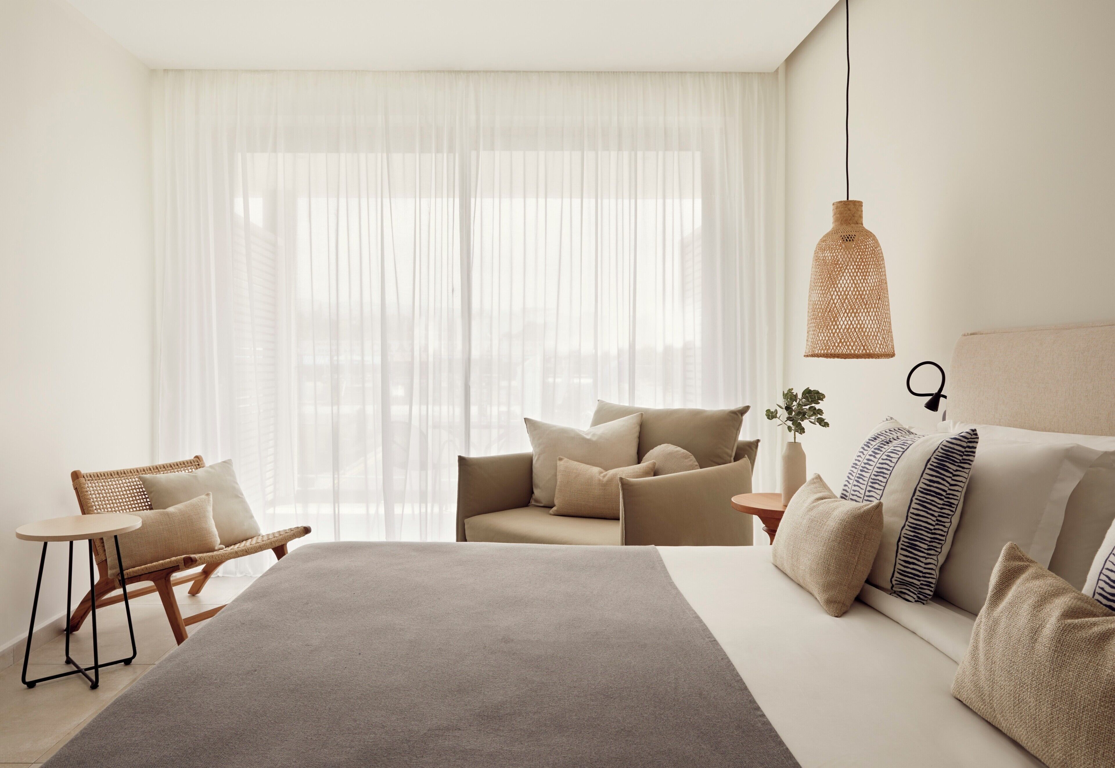Quarto casal (Inland View) | Cofres nos quartos, escrivaninha, quartos à prova de som
