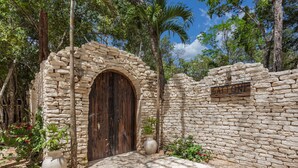 Entrada do alojamento