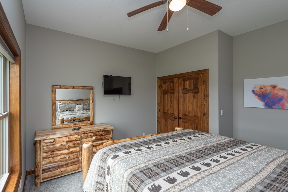 Beary Fine Resort: Lake Access, Dogs Welcome, Indoor Pool! - Deep Creek Lake, MD