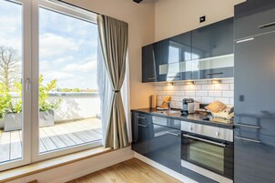 Apartamento Comfort | Roupa hipoalergénica, minibar, cofre no quarto