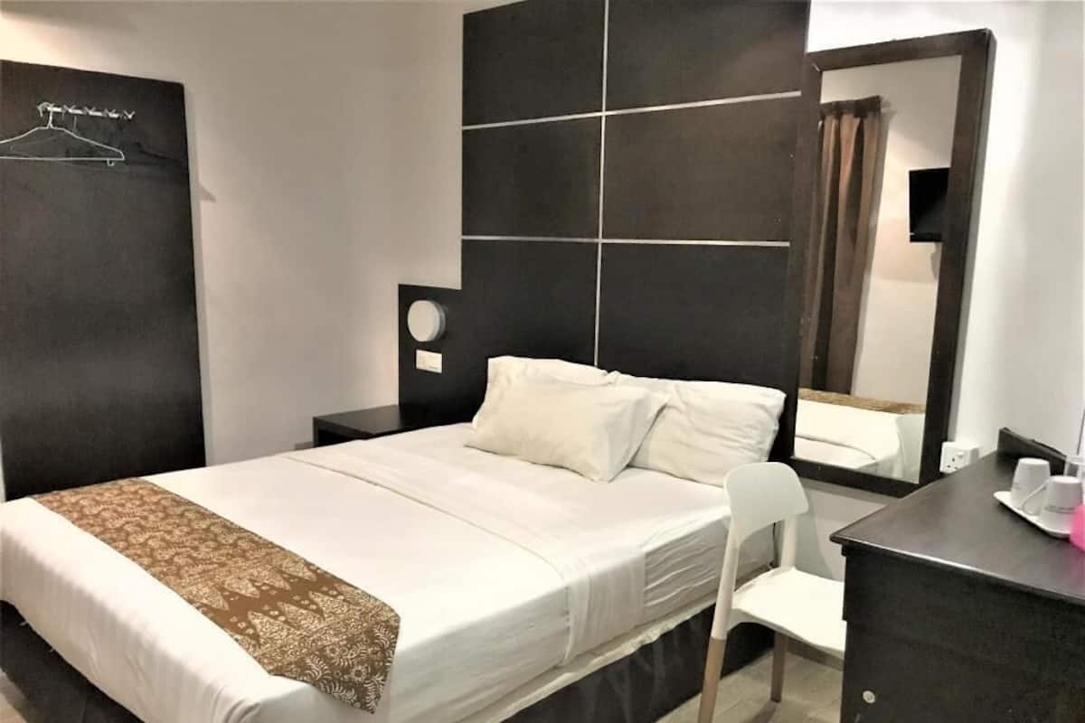 Secretária, camas desdobráveis, Wi-fi grátis