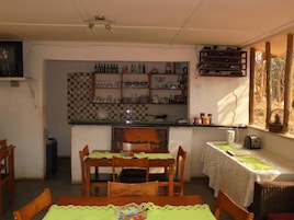 Café da manhã, almoço e jantar; local e internacional 