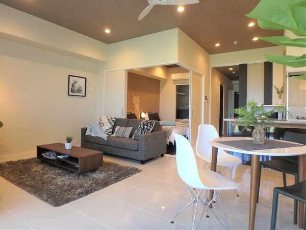 エメラルドグリーンの海でシュノーケリング・ダイビングを満喫 - Okinawa