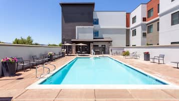 Piscina externa