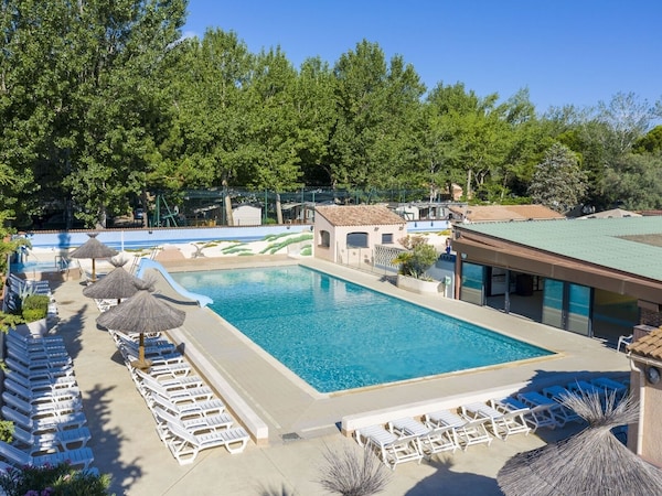 Camping Abri De Camargue - Saint-Laurent-d'Aigouze