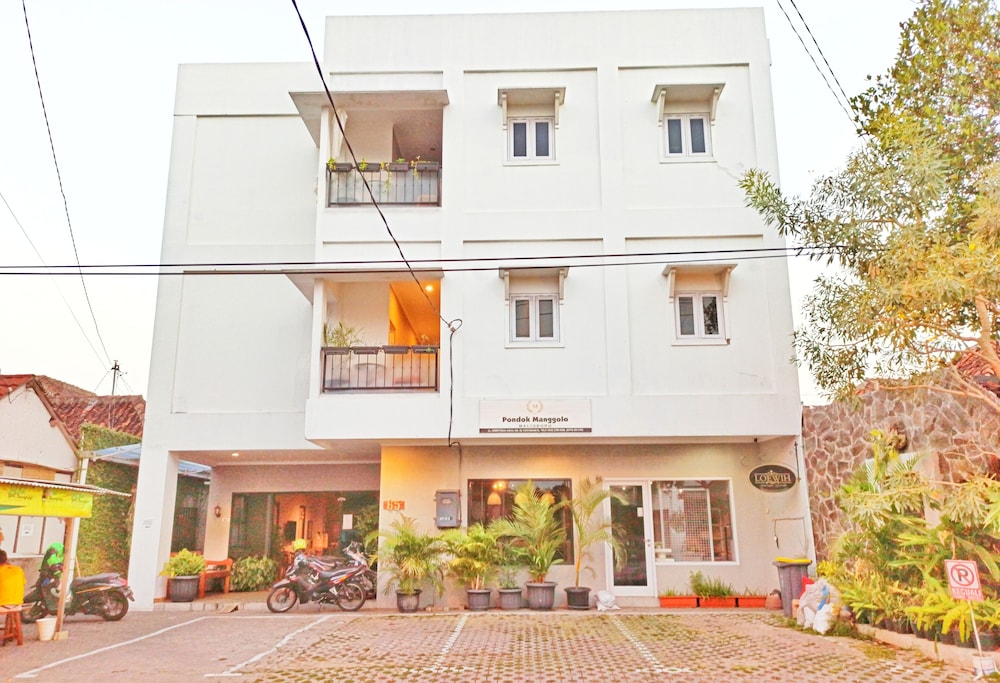 Manggolo Homestay Syariah - Yogyakarta