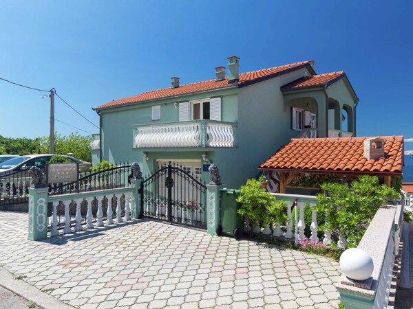 Apartment In Senj Near The Sea & Pool - Senj