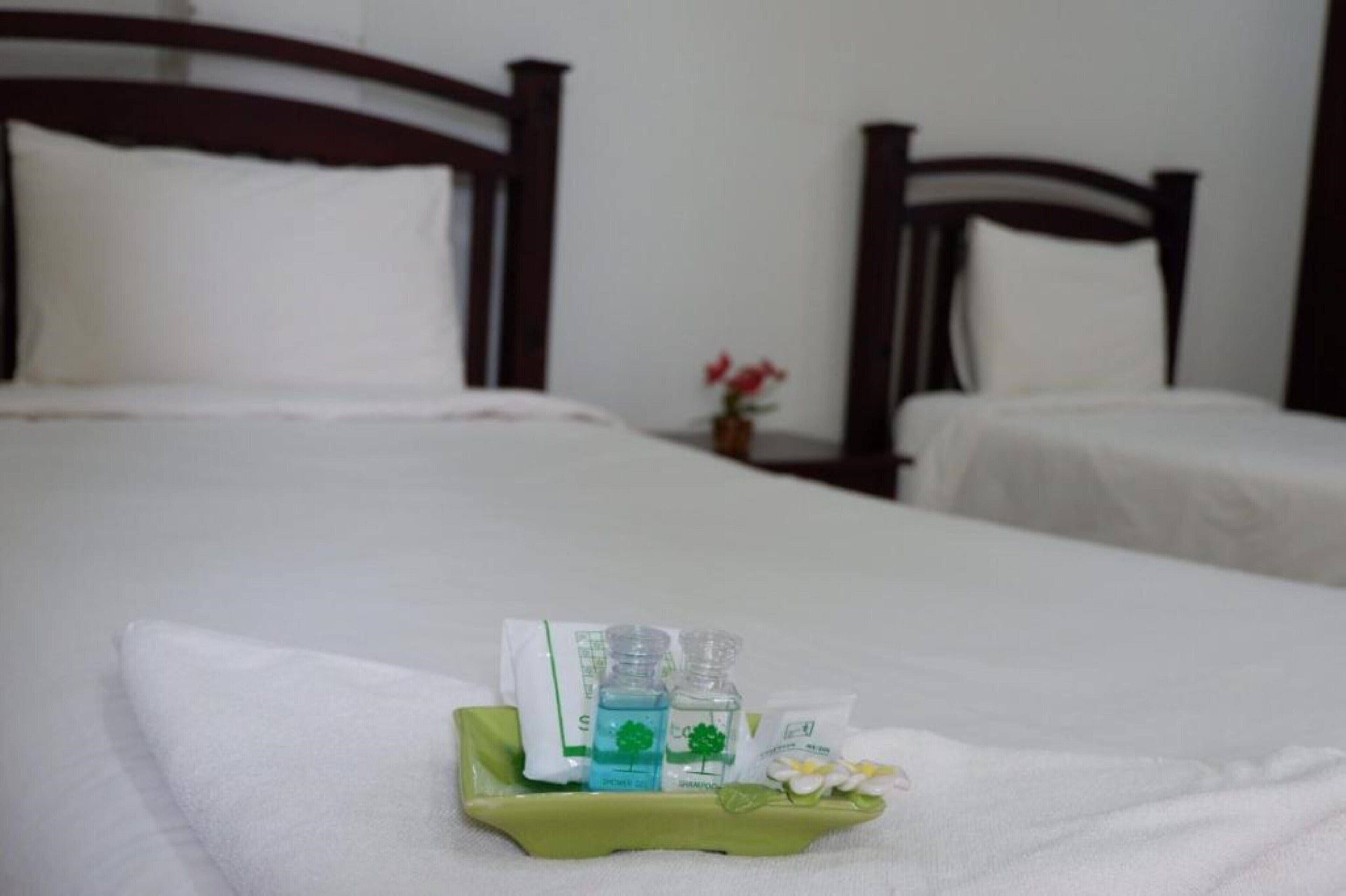 Quarto duplo | Escrivaninha, Wi-Fi de cortesia, roupa de cama