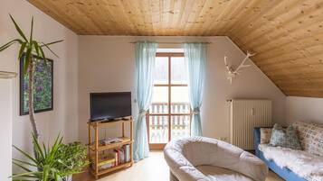 Apartamento | 2 quartos, com mobília individualizada, ferro/tábua de engomar
