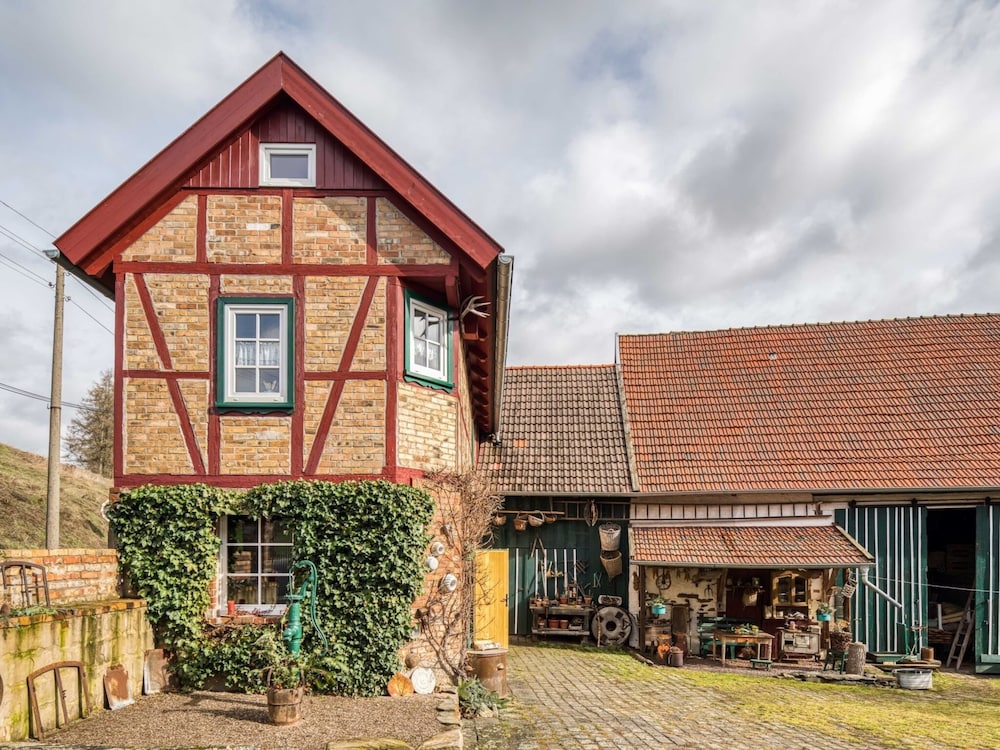 Holiday Home In Wolfsberg By River - Sangerhausen