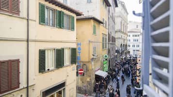 Apartamento, 2 quartos | Vista para a rua