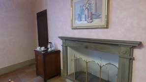 Apartamento conforto, 1 quarto (Le Ginestre) | Comodidades do quarto