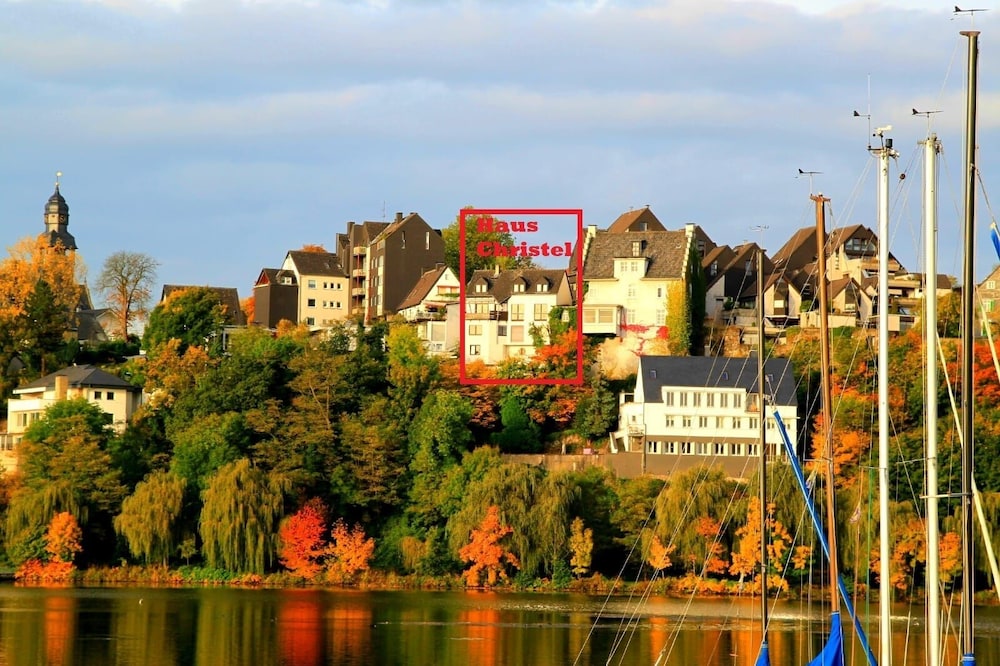 Luxus Ferienwohnung Mit Seeblick - Witten