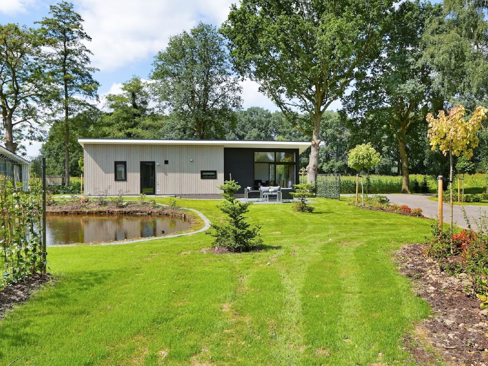 Modern Chalet With Nice Sliding Doors Near Lochem - Lochem
