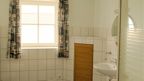 Apartamento | Casa de banho | Um polibã 