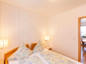 Casa | 4 quartos, com mobília individualizada, roupa de cama fornecida