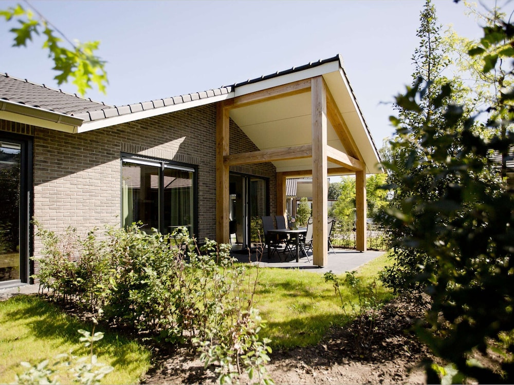 Atmospheric Bungalow Near The Veluwe - Barneveld