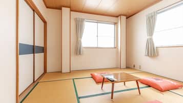 Quarto Tradicional, não fumadores, casa de banho partilhada (Japanese Style, Triple) | Wi-fi grátis