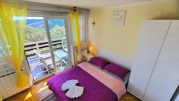 Apartamento, 4 quartos, varanda, vista para o jardim | 4 quartos