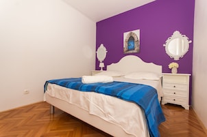 Apartamento, 2 quartos, fumadores, varanda | 3 quartos, berço de viagem, Wi-fi