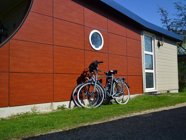 Bungalow In 'S-gravenzande With Nautical Charm - Hoek van Holland