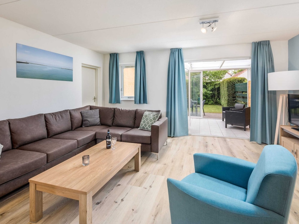 Restyled Holiday Home With Two Bathrooms, Beach At 500 M - Breskens