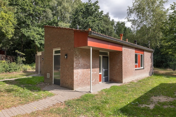 Restyled Bungalow With Dishwasher Near Nature Reserve - Weert