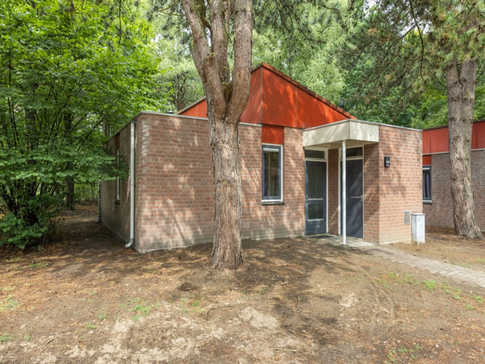 Restyled Bungalow With Dishwasher Near Nature Reserve - Weert
