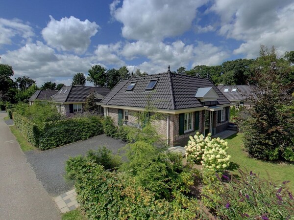 Detached Villa With Outdoor Fireplace Near Veluwe - Gelderland