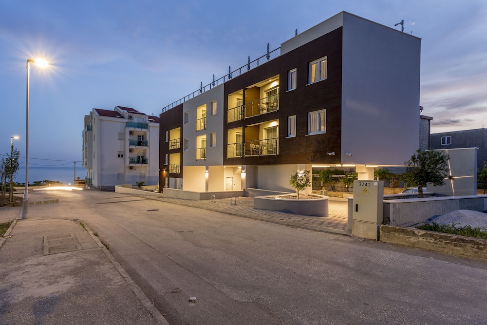 Ringo Apartments - Brač