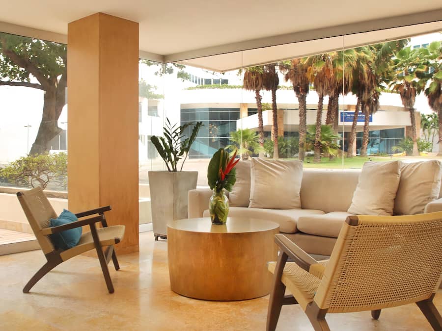 Televisor de 32 polegadas com canais por cabo