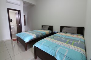 Casa, 6 quartos | 6 quartos, ferros/tábuas de passar roupa, Wi-Fi de cortesia
