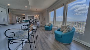 Apartamento em Condomínio Fechado, 3 quartos | Interior