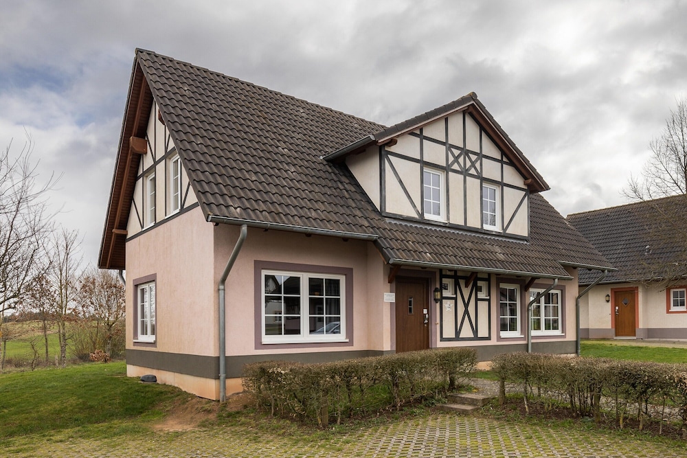 Restyled Villa With 4 Bathrooms & Sauna Near River Moselle - Cochem