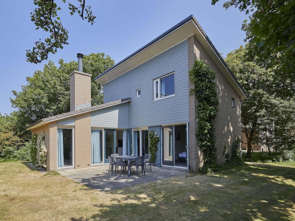 Comfortable Holiday Home With Two Bathrooms - The Hague