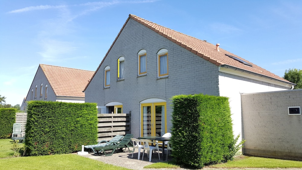 Semi-detached Holiday Home With Wifi, Near The Beach - Breskens