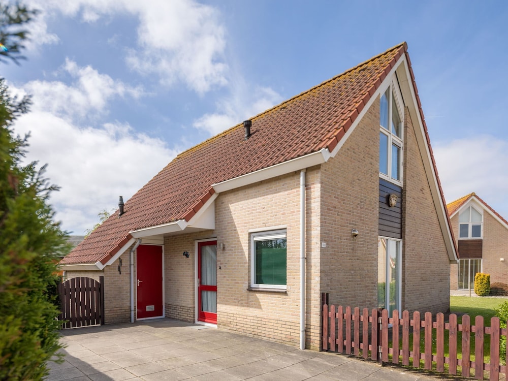 Holiday Home In Zeebad Near The Beach - Breskens