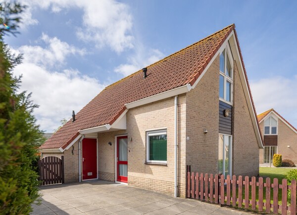 Holiday Home In Zeebad Near The Beach - Breskens