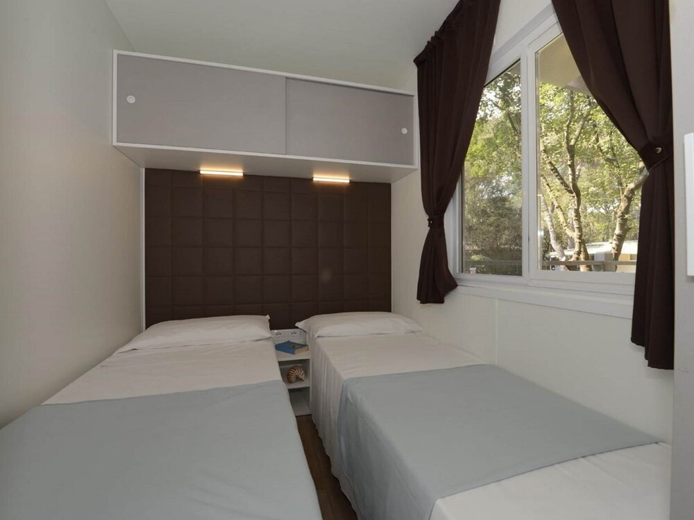 Belvilla By Oyo Baia Domizia Villaggio Camping C3 - Campania