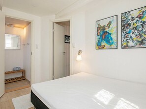 1 quarto, berços/camas para crianças 